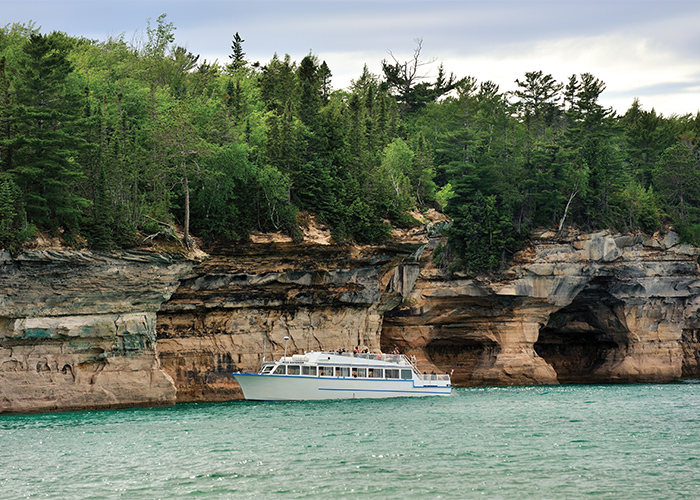 Great Lakes Explorer Cruise | Pearl Seas Cruises