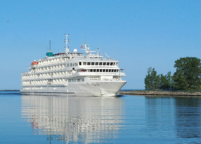Great Lakes Explorer Cruise | Pearl Seas Cruises